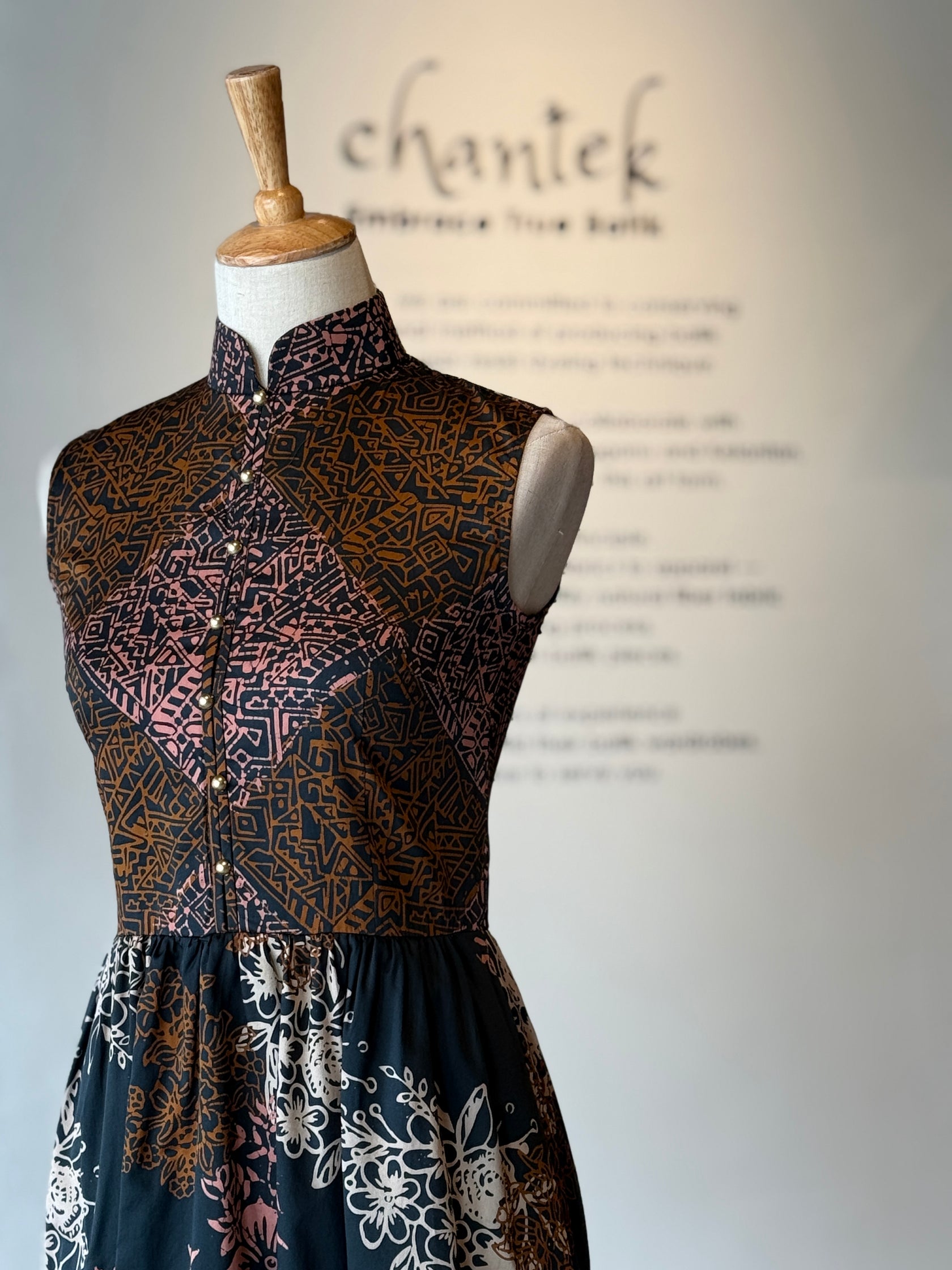 Queenie Dress Exclusive 01 – Chantek Batik