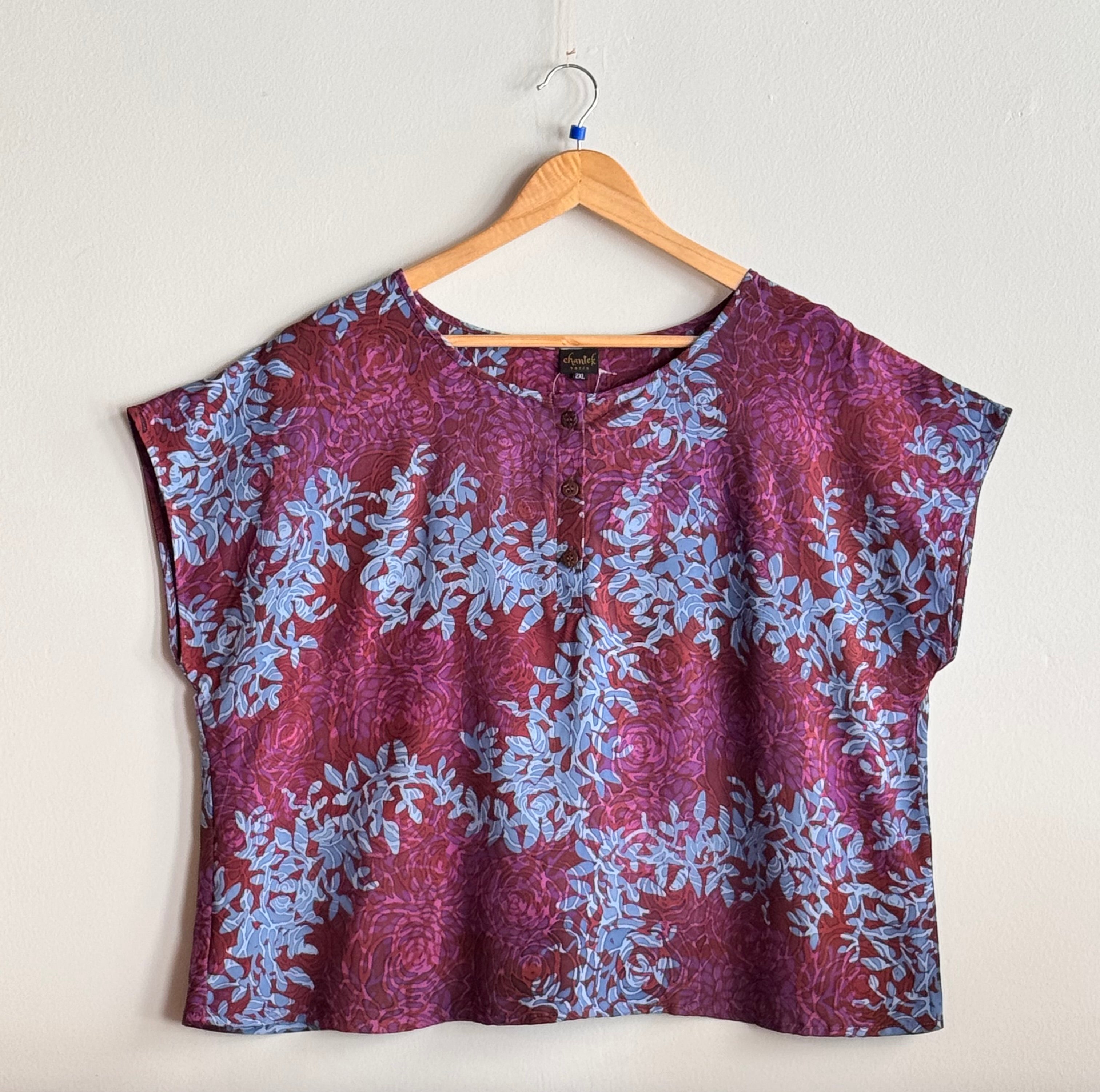 Suzy Top 42 - Nang Wangi – Chantek Batik